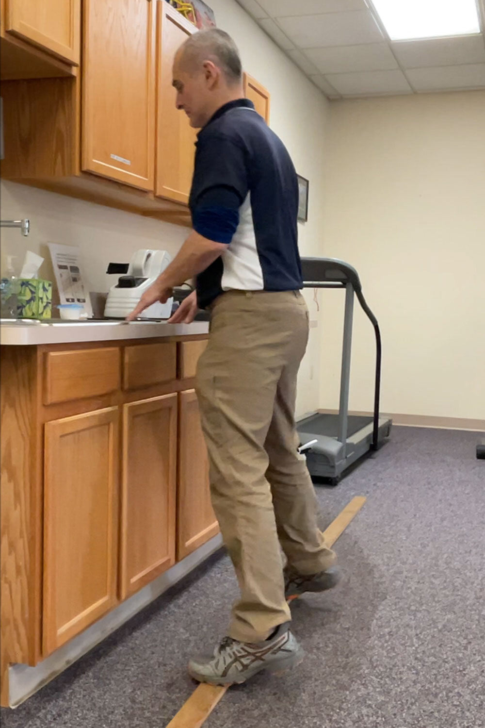 Simple Balance Exercises to Walk Better After Knee Surgery