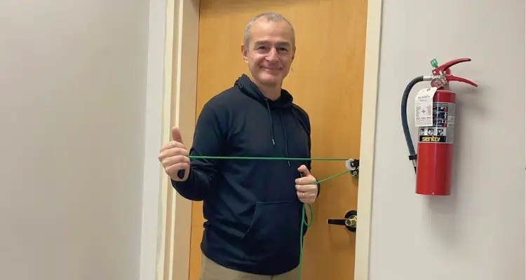 Shoulder Pulley Exercises for Home A Physical Therapist's Step by Step ...